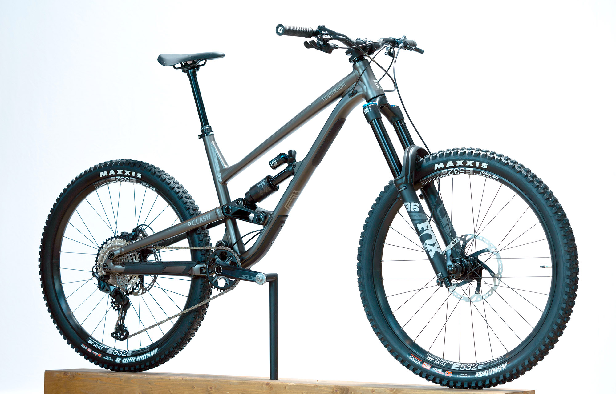COMMENCAL | COMMENCAL CLASH ESSENTIAL DARK SLATE (L)