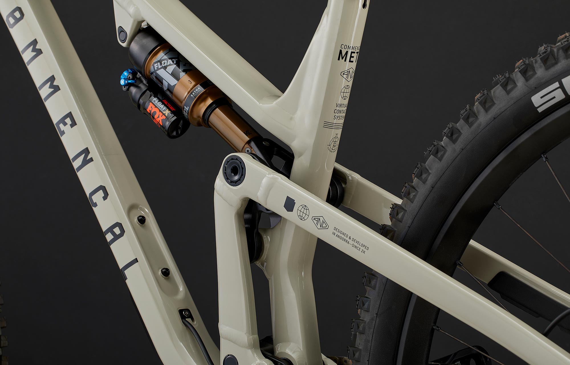 COMMENCAL | COMMENCAL META V5 T-TYPE CHALK